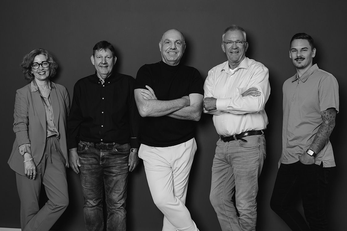 Schreibtische, Bürostühle und weitere Büromöbel in Fellbach